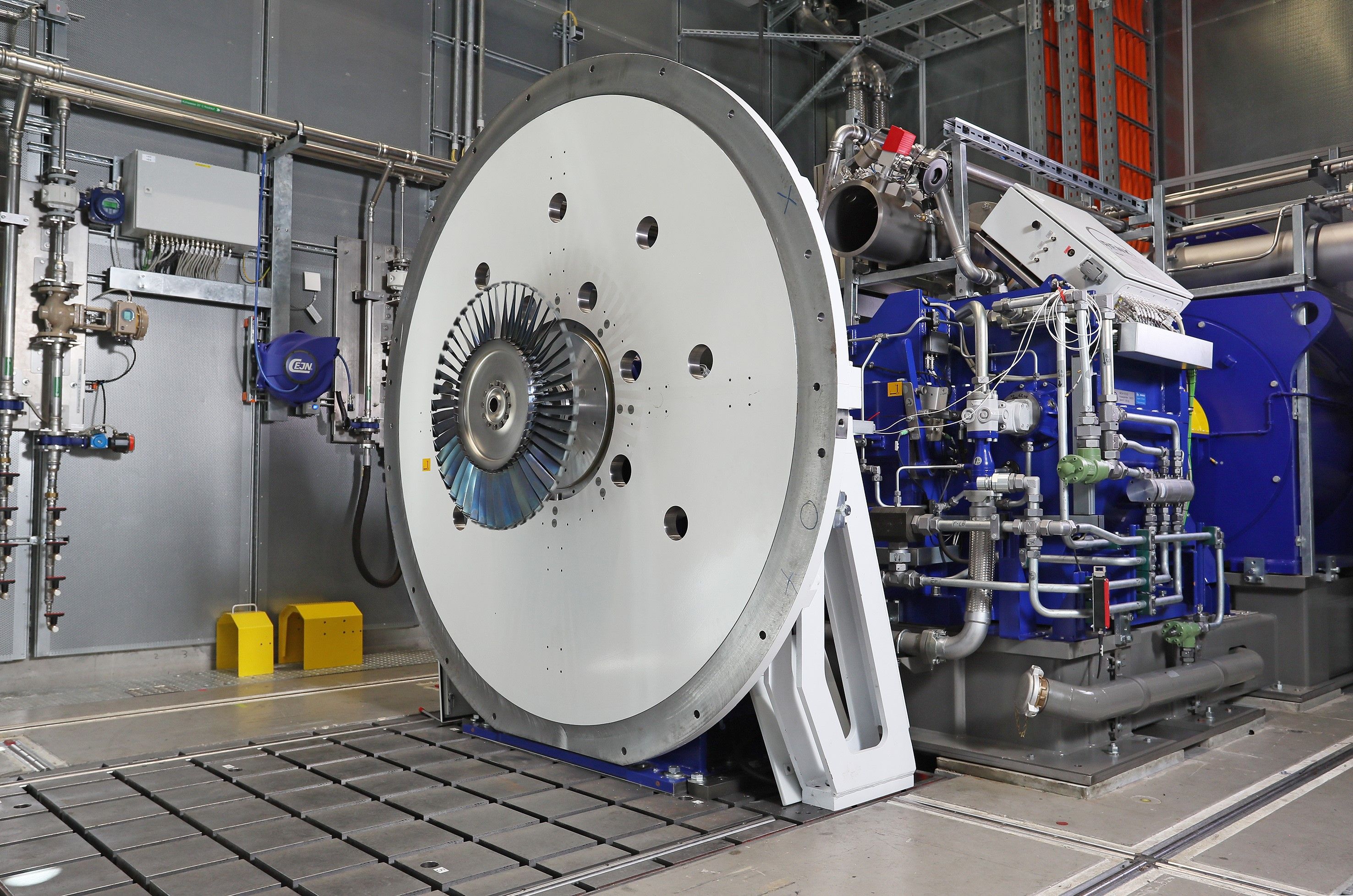 MTU Aero Engines opens new high-tech test center for engine parts in ...