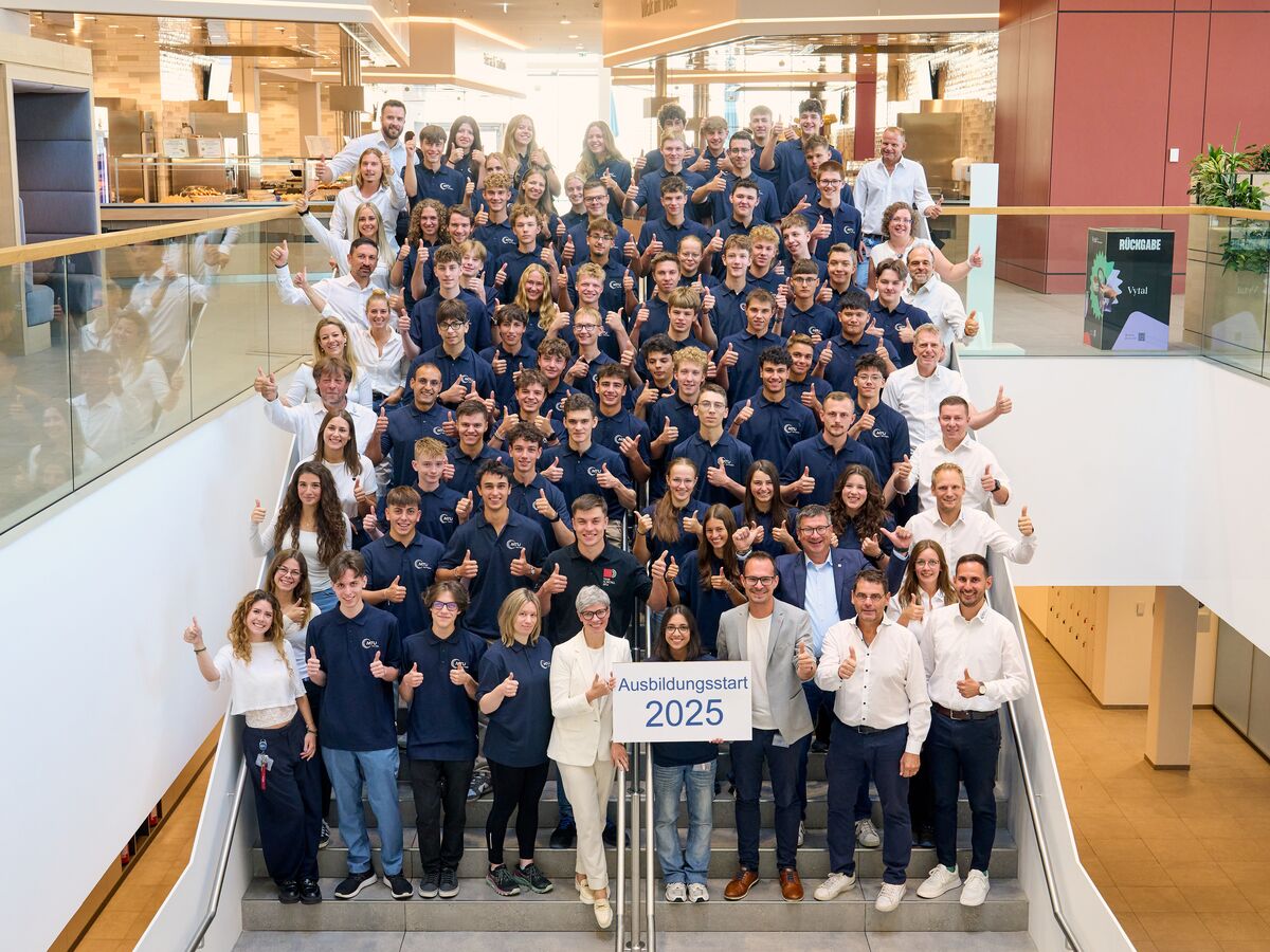 Ausbildungsstart: MTU Aero Engines nimmt Berufsanfänger:innen an Bord - MTU Aero Engines