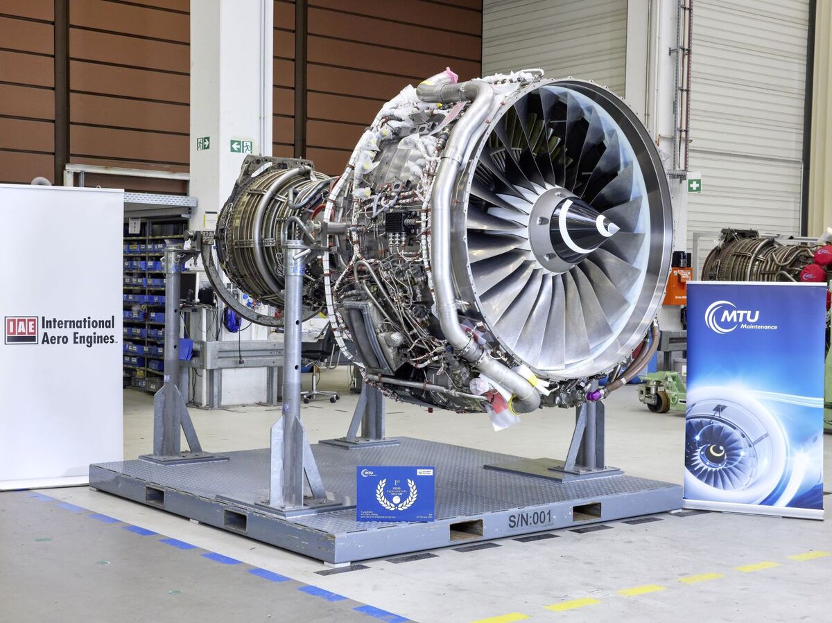 IAE successfully tests V2500 engine on 100% Sustainable Aviation Fuel ...